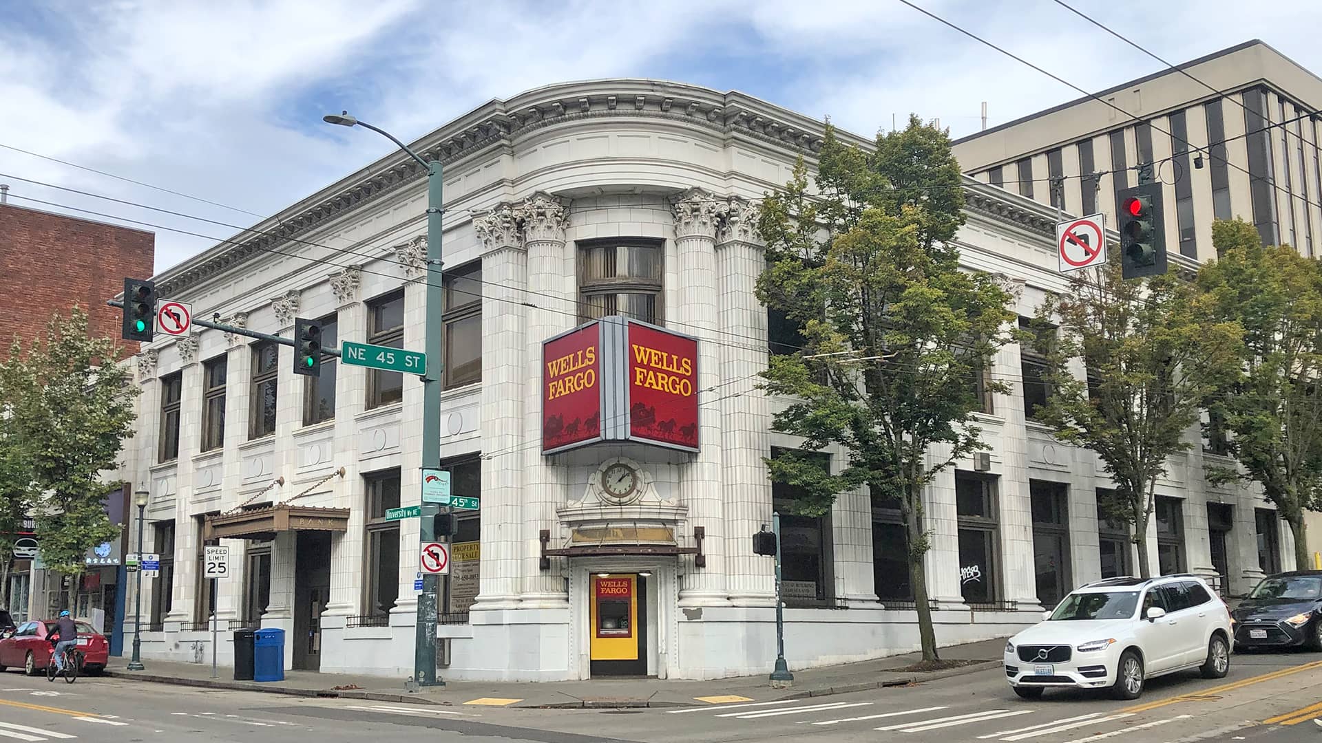 Seattle Bouldering Project to open in former bank building - Swenson ...