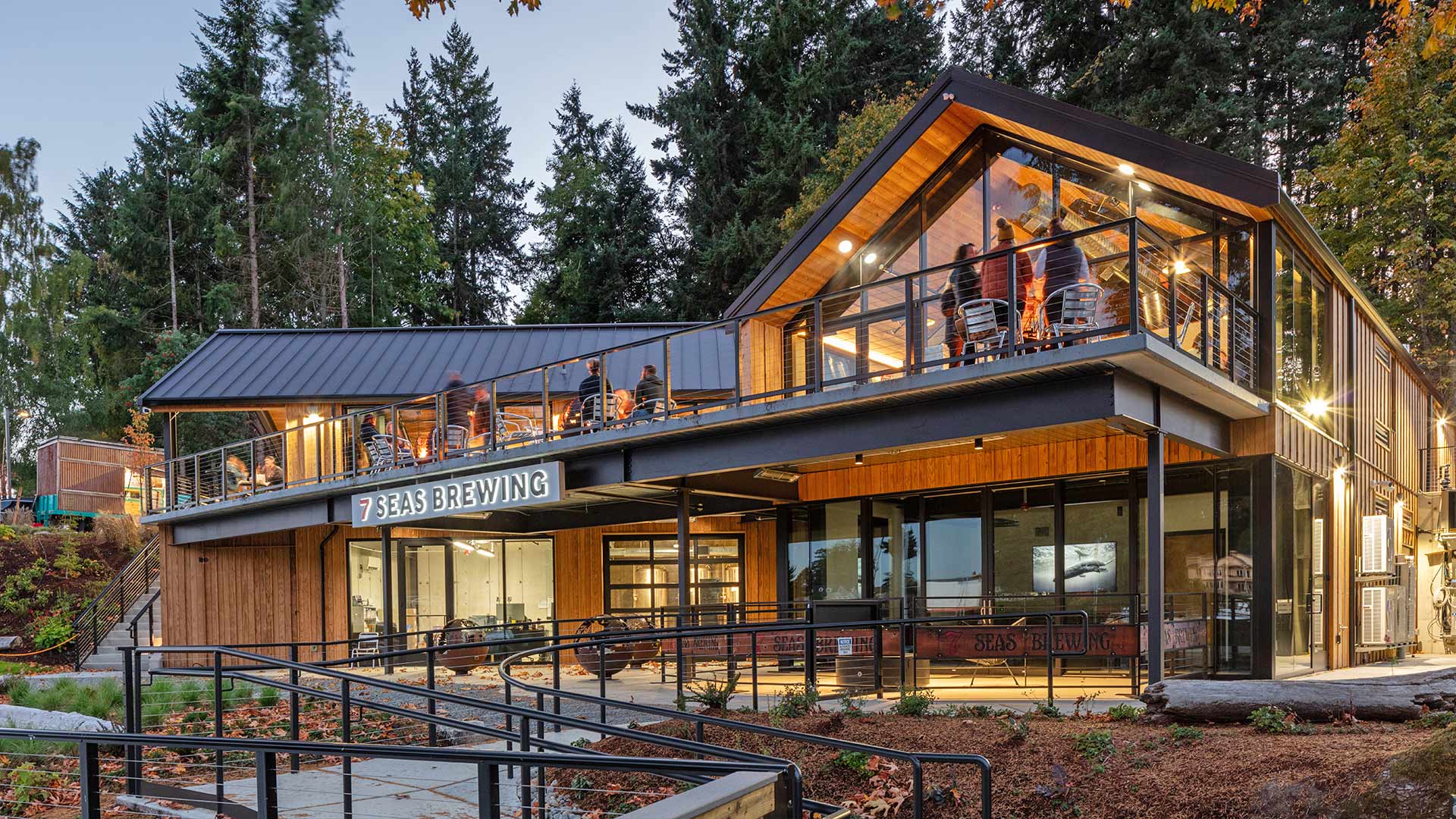 Waterfront brewery opens in Gig Harbor - Swenson Say Fagét